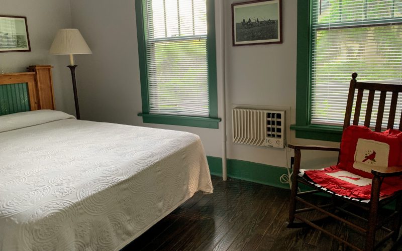 Harbor Country, Michigan Inn – Lakeside Inn » 4